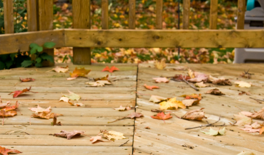 Outdoor Maintenance Checklist: Preparing Your Deck and Yard for Winter ...